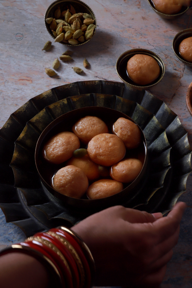 Pahala Rasagolla ( Light Brown colored Rasagolla) - First Timer Cook